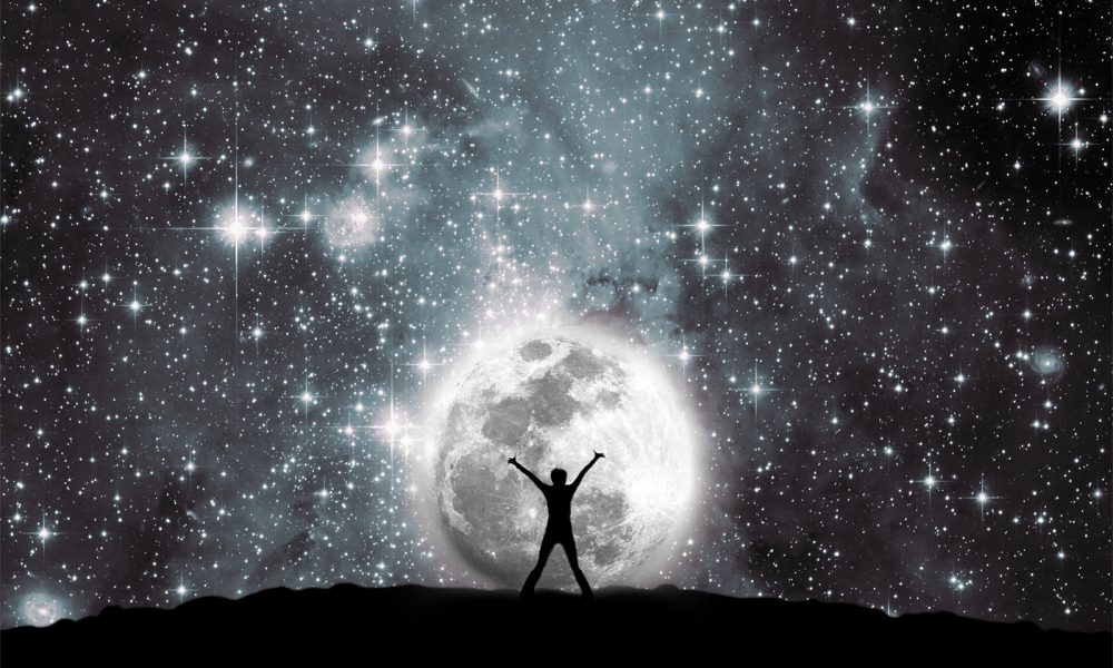 How the Moon Affects Your Emotions This Month! – Astrology Fix